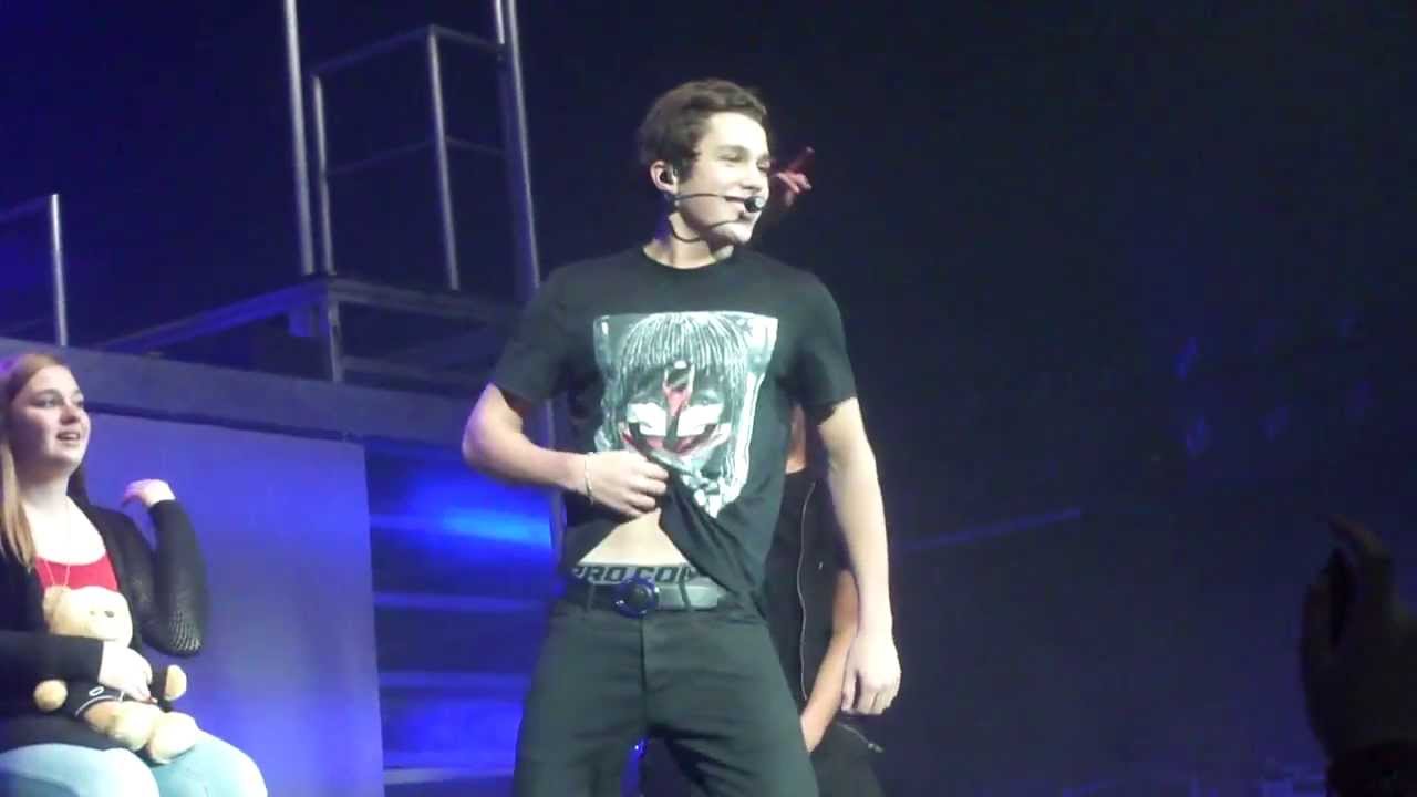 Austin Mahone - U - Front Row HD Pittsburgh, Pa - YouTube