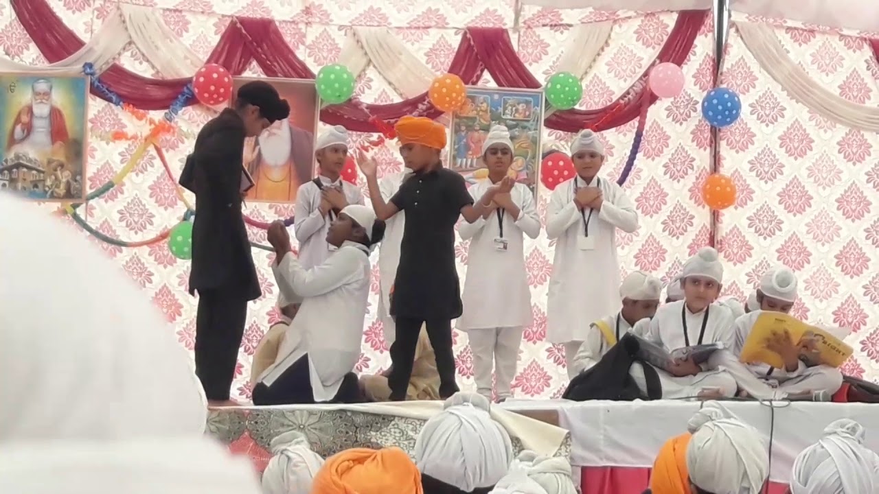 Shukar dateya tera shukar dateya prabh gill - YouTube