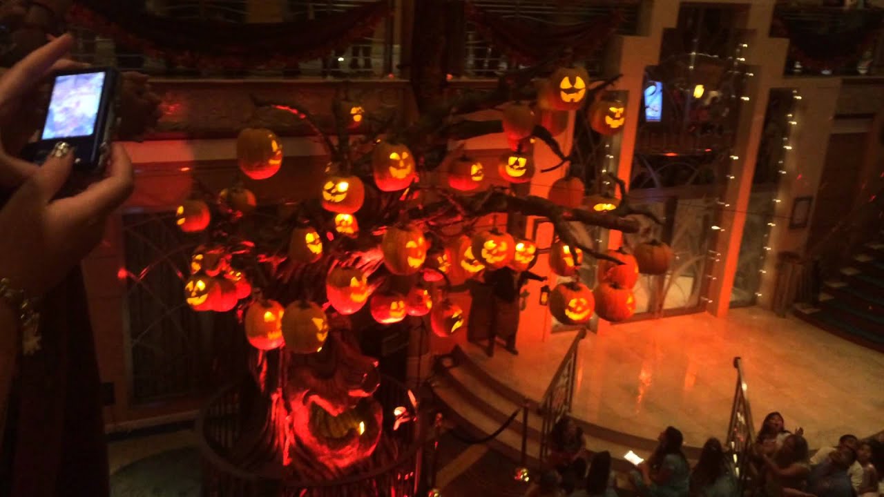 Halloween Tree lighting on Disney Magic - YouTube