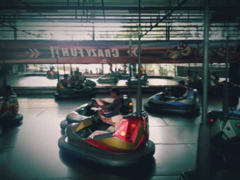 Dashing cars in wondera - YouTube