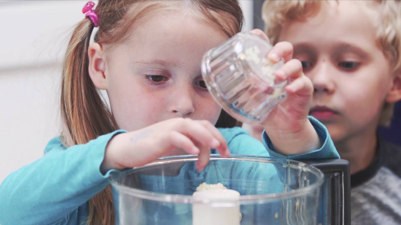 Kids Kitchen: The easiest hummus recipe ever - YouTube