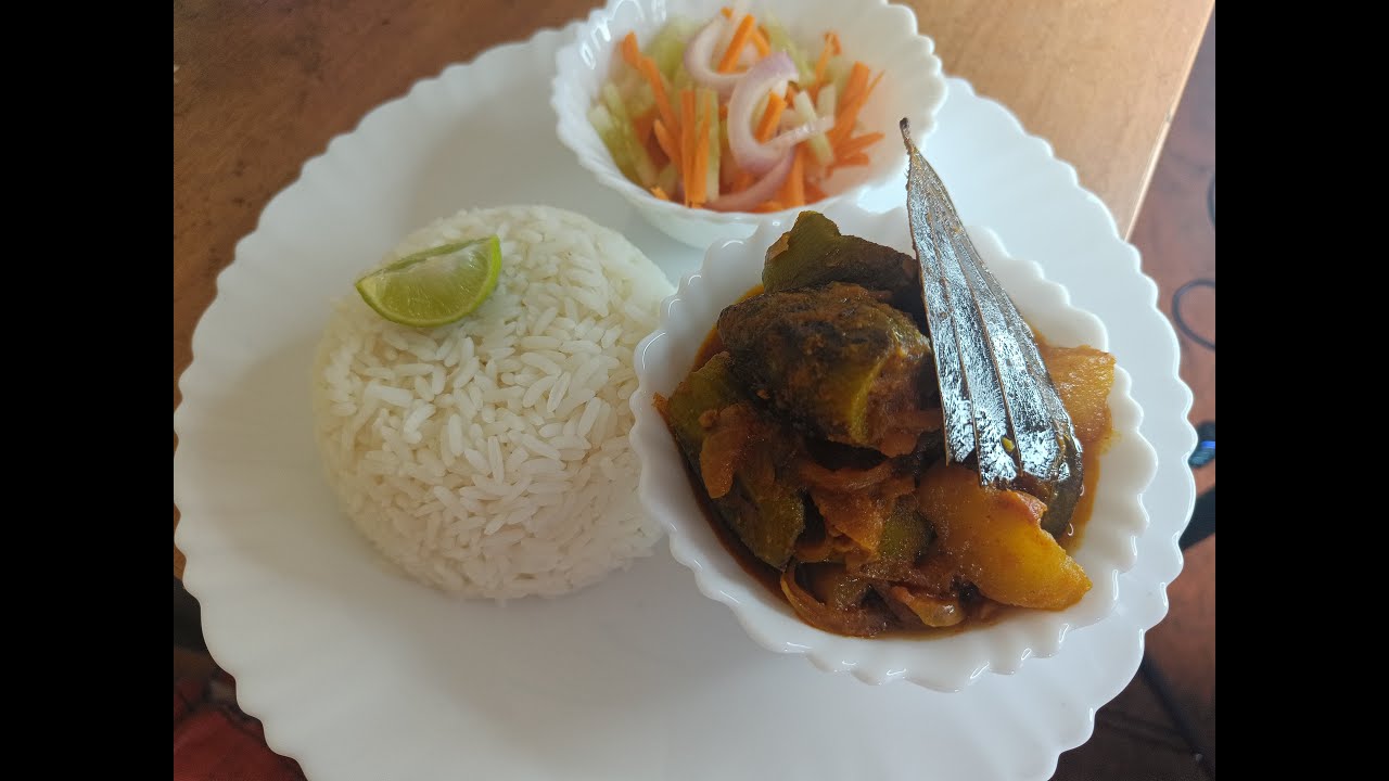 Aloo Potol Tarkari | Bengali Recipe | - YouTube