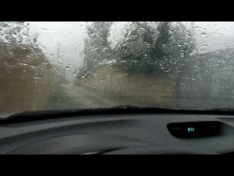 Buynuz kəndi yagışlı bir gündə