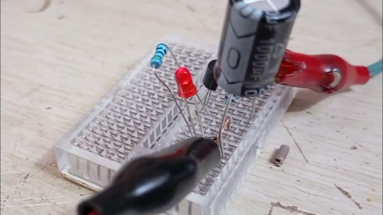 COMO FAZER UM LED PISCAR DE FORMA MAIS SIMPLES POSSÍVEL - YouTube