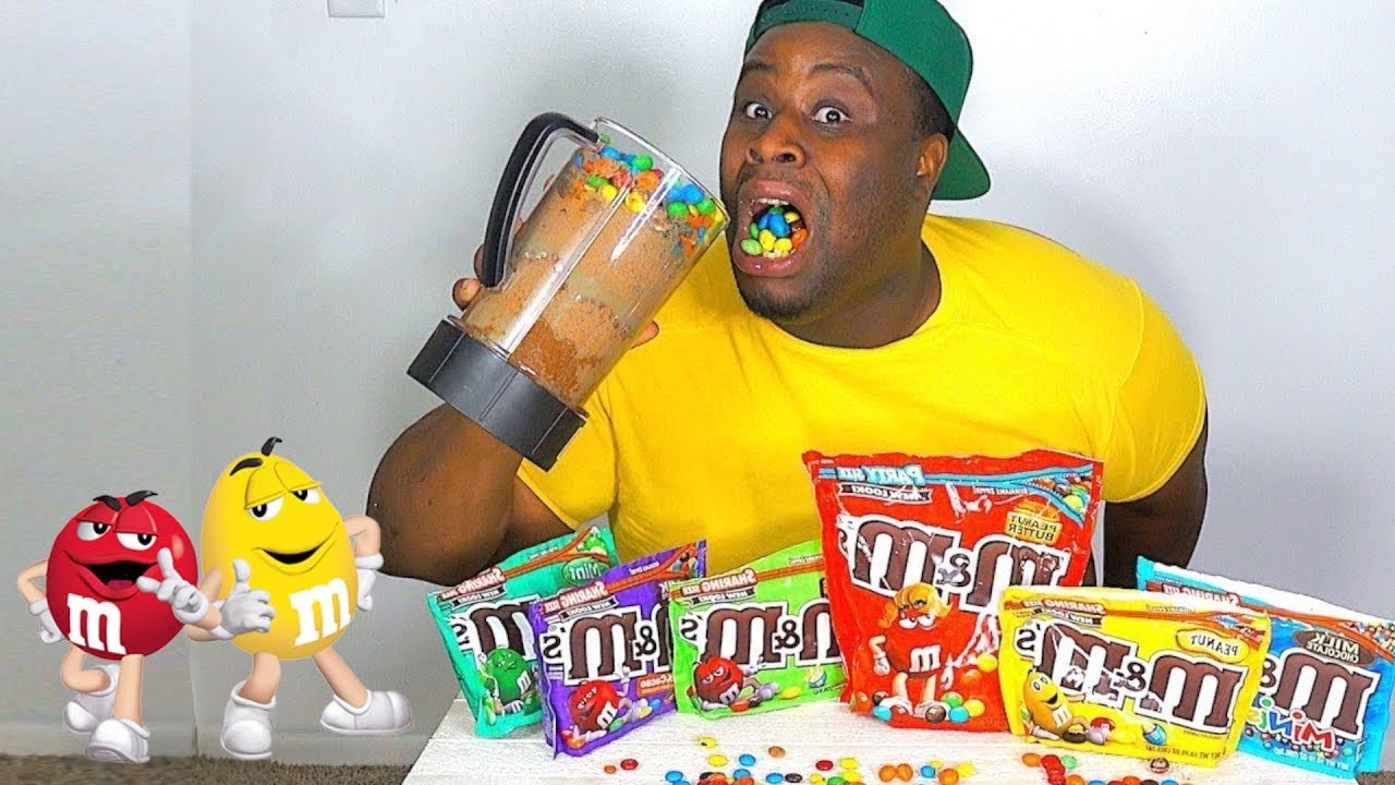 M&M's сandy SMOOTHIE DRINK!! 100,000 M&M'S - YouTube