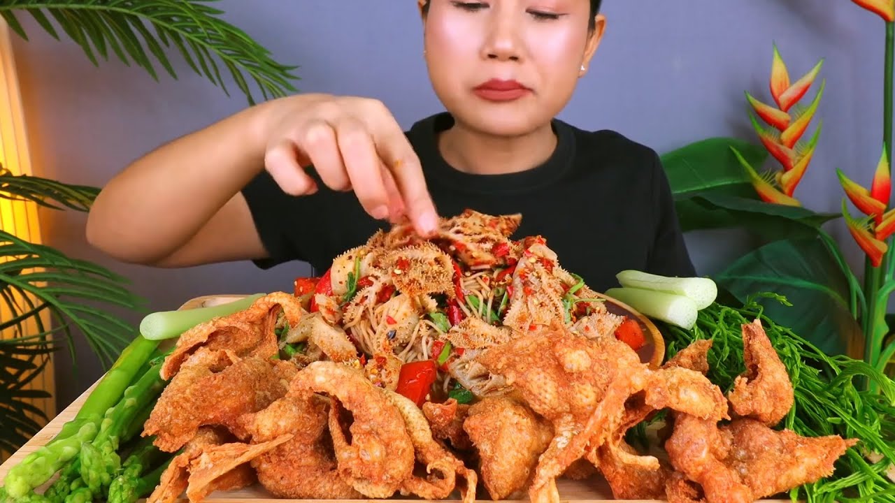 Appetizing Mukbang ASMR Eating Korean Spicy Food Fried Chicken Skin And ...