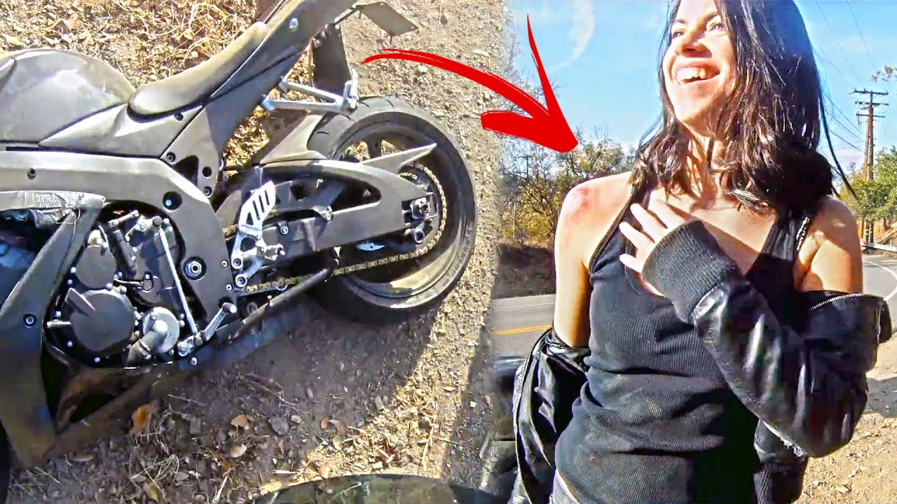 BIKER GIRL ISN'T SCARED OF ANYTHING | Crazy Motorcycle Moments - Ep ...