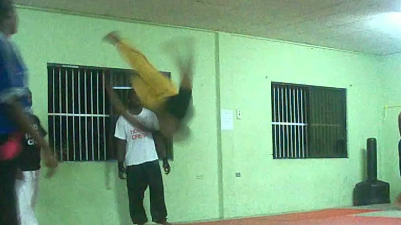 MADHOUSECREW CRIX VITAL SUPPLY. - YouTube