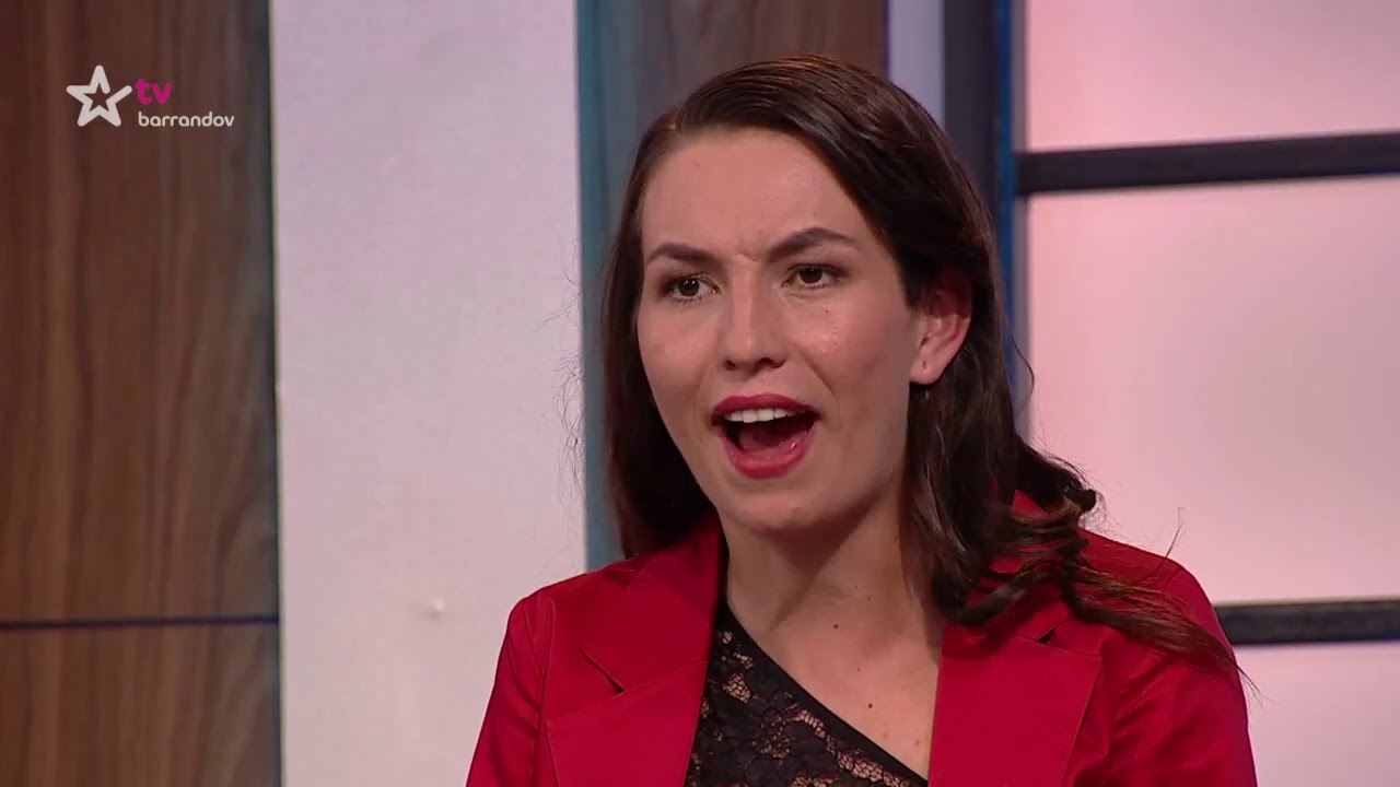 Soudkyně Barbara (2018/100) - Bonjour - YouTube