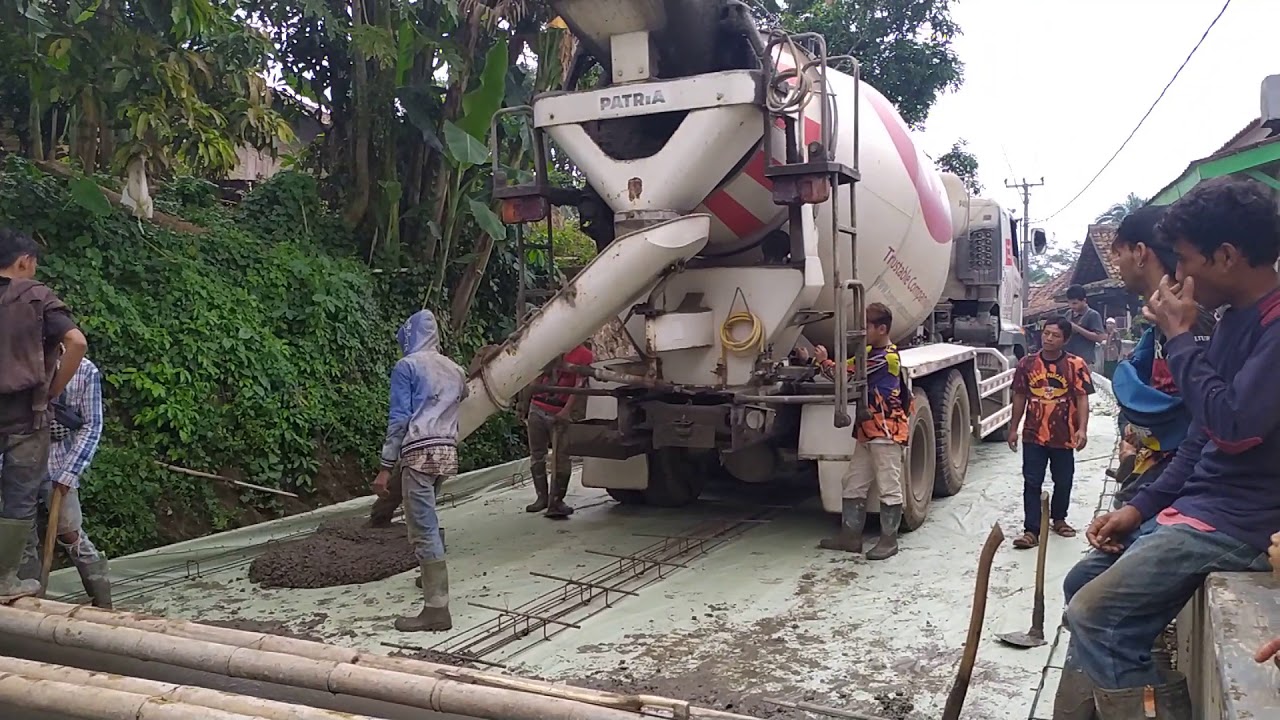 Proses pengecoran jalan - YouTube