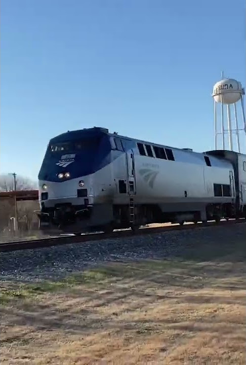 Amtrak P42DC 61 With Nice K5LA! Amtrak Texas Eagle 22 Train - YouTube