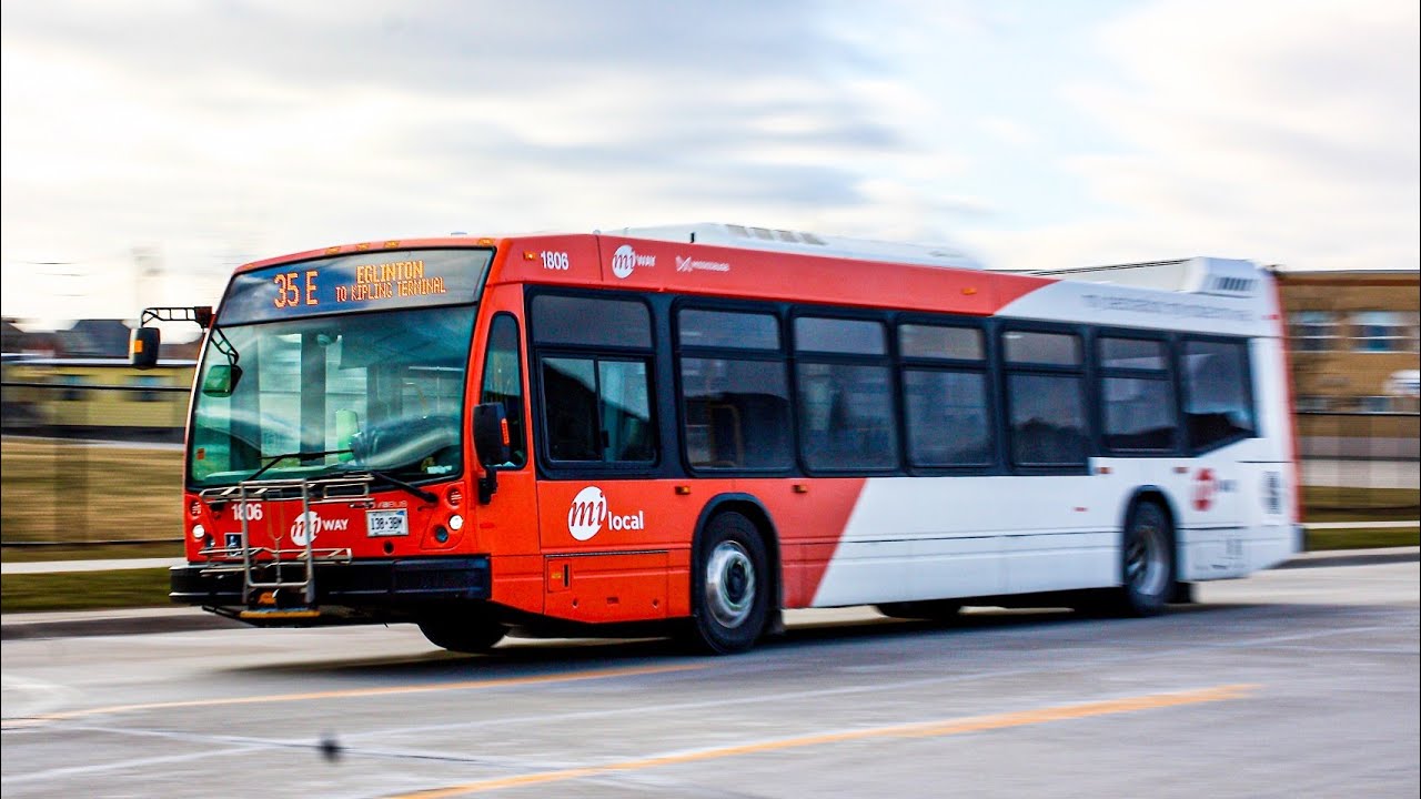 Miway Novabus LFS 1962 On Route 35 March 28, 2022 - YouTube