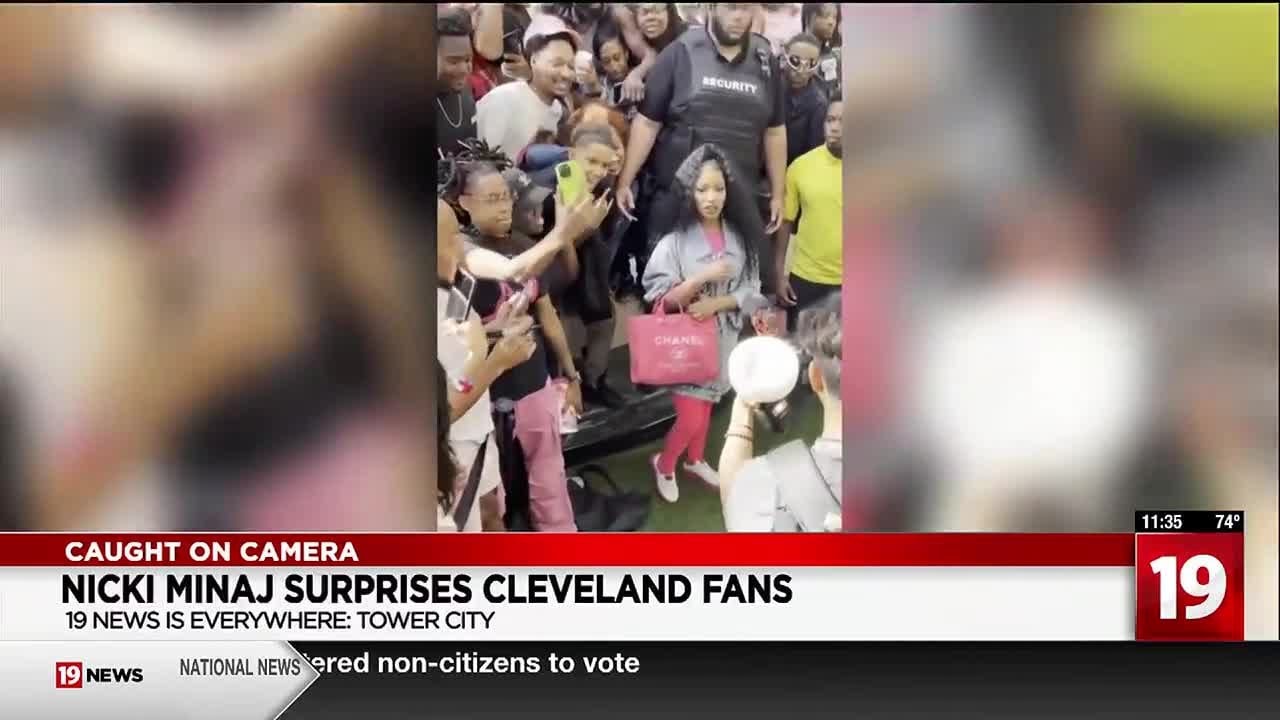 Rap star makes appearance at Cleveland shoe store - YouTube