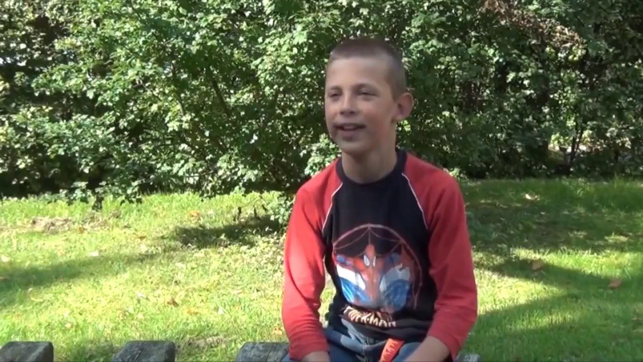 Ko čia žiūri obuoly ? - YouTube