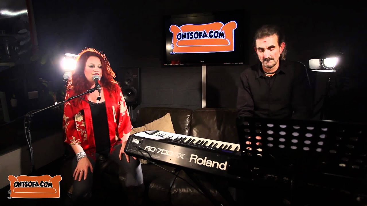Lucy Mizen - At Last (Etta James cover) - Ont' Sofa Sessions - YouTube