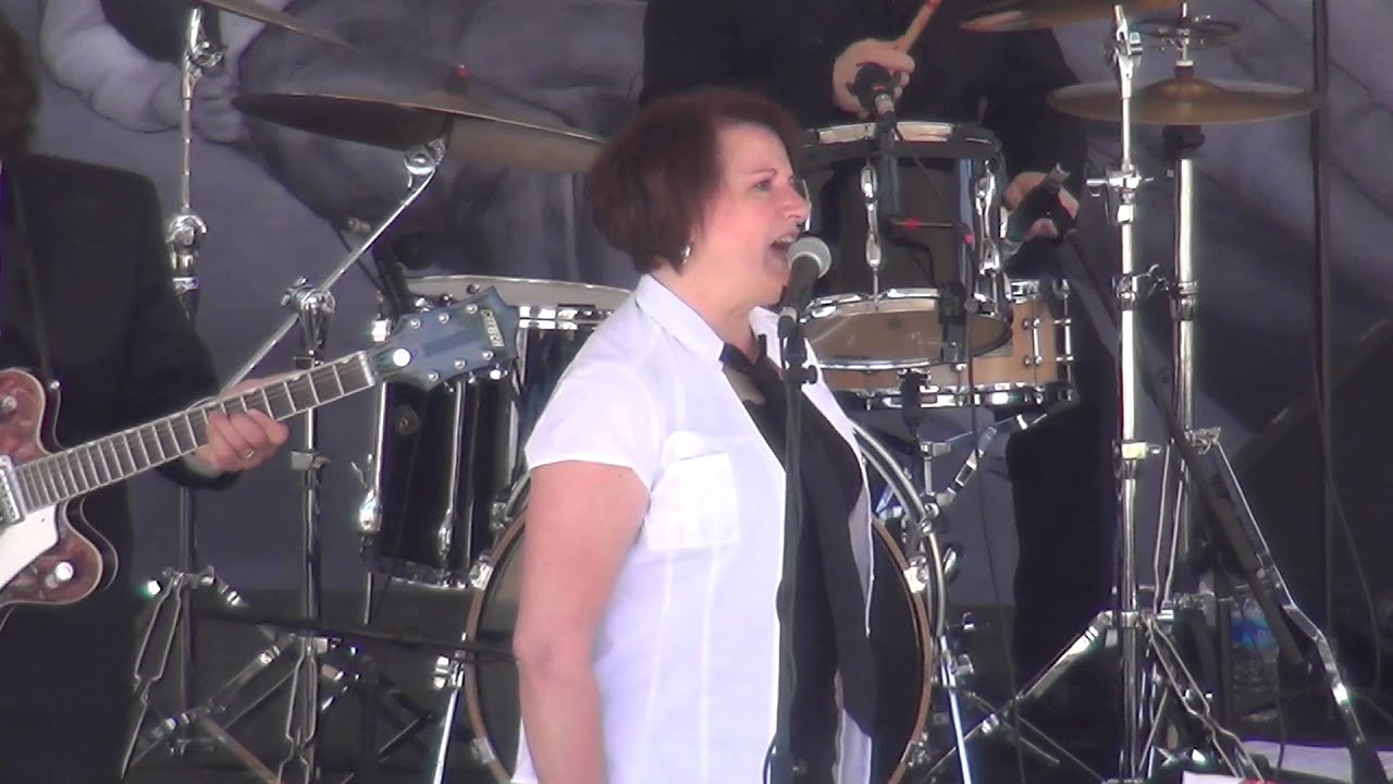 Joyce Wolfe does I've Got A Feeling at AROTR 2013 - YouTube