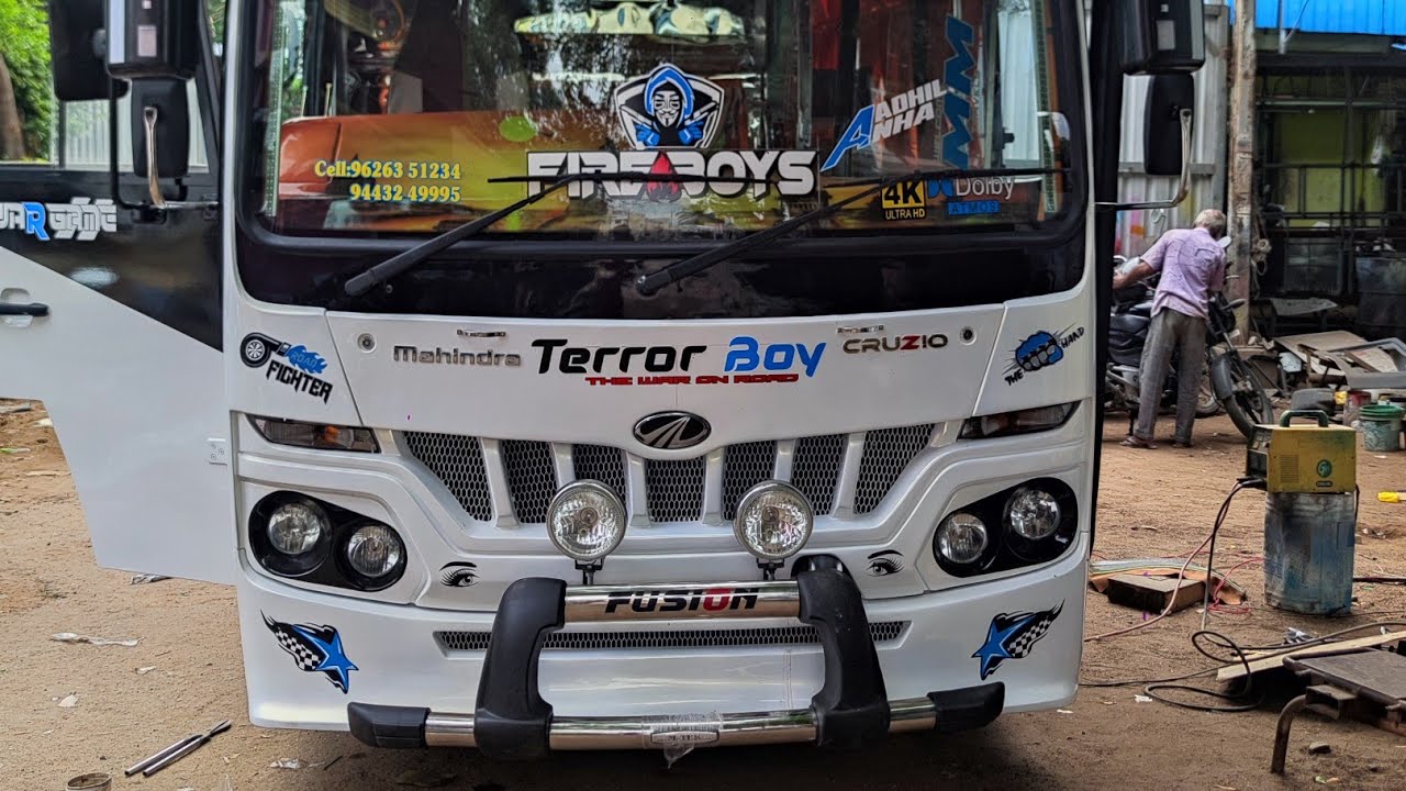 pandyan coach van bodybuilding Alteration minibus Mahindra BS6 CRUZIO ...