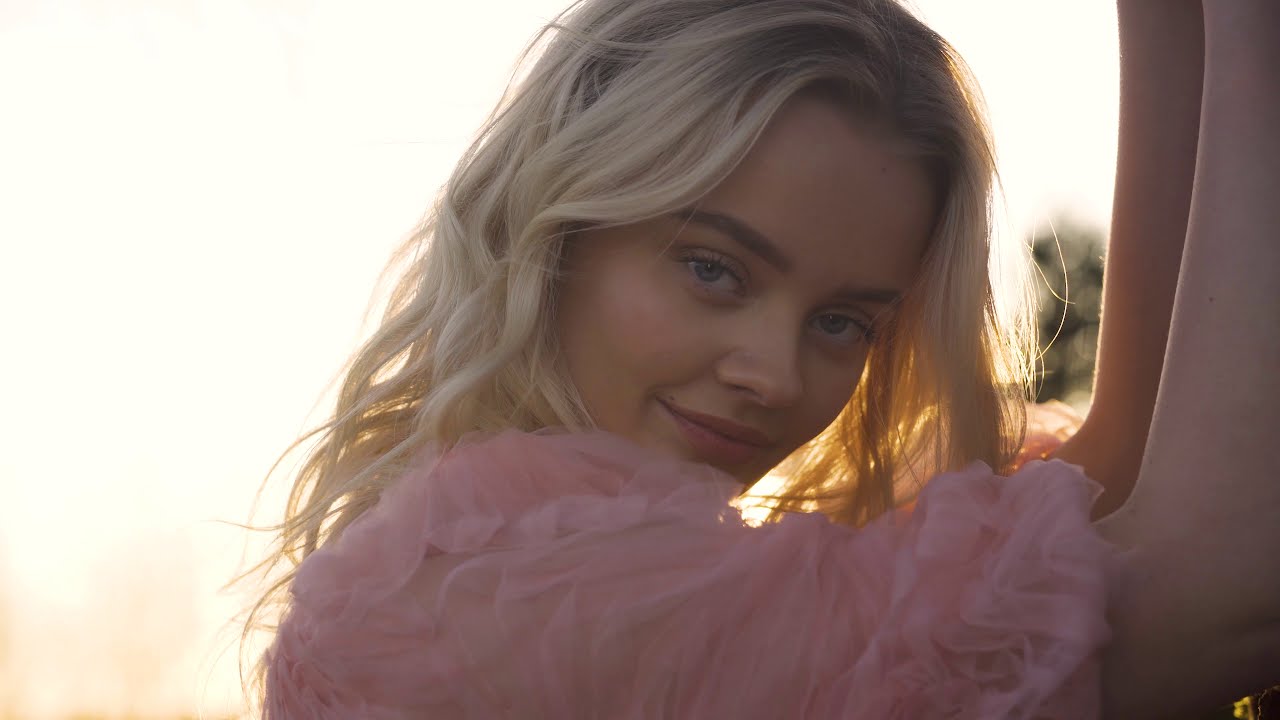 Natalie Yri - Miss Norway 2020 Presentasjonsvideo. - YouTube