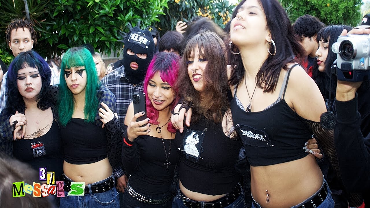 Backyard Punk Show @ Azusa, CA - YouTube