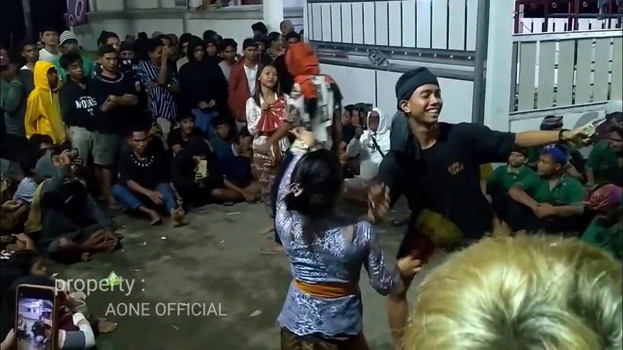 si cantik Yani cimoy mandi uang | AONE OFFICIAL - YouTube