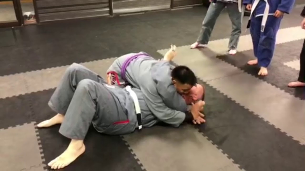Far Side Arm Bar with Bonus Choke | BUSHIDO MARTIAL ARTS - YouTube