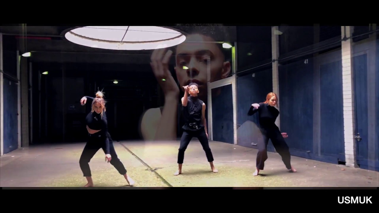 BILLIE EILISH - watch ft Ainsley Hall Ricketts/ Holly Hunter/ Mari ...