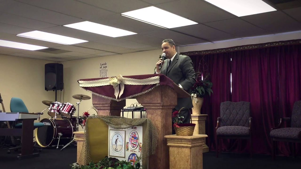 Testimonio del Pastor Angel Enriquez - YouTube