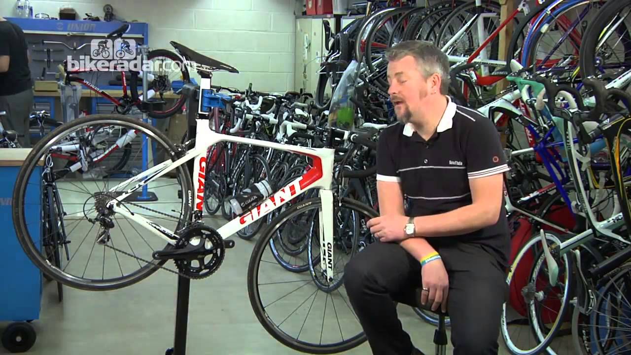 Bike of the Year Contender: Giant TCR Advanced 3 - YouTube