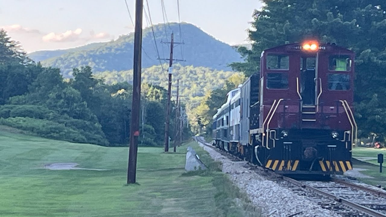 Cafe Lafayette Dinner Train: A vintage experience on the Granite State ...