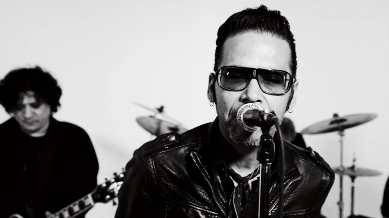 Pistoleros - Did You Wake Up All Alone | OFFICIAL MUSIC VIDEO - YouTube