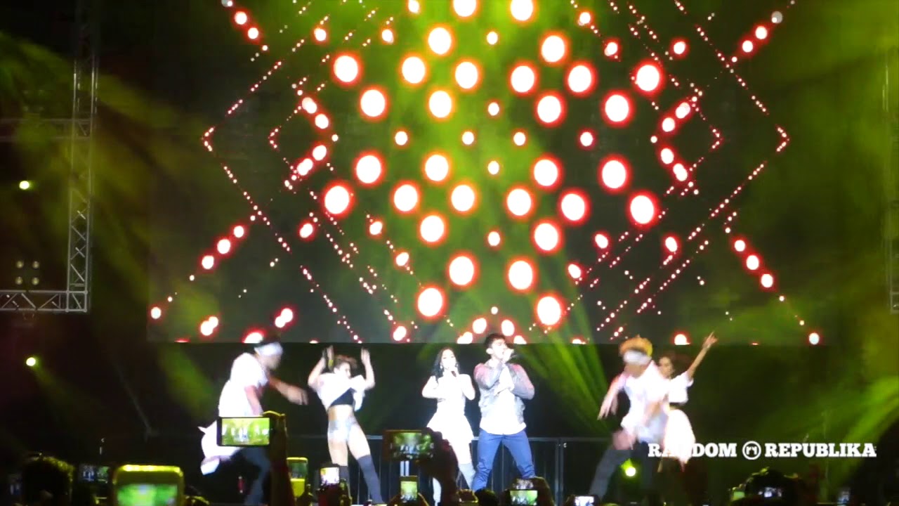 Maja Salvador & Enchong Dee's Dance Number - Star Magic 25 Singapore ...