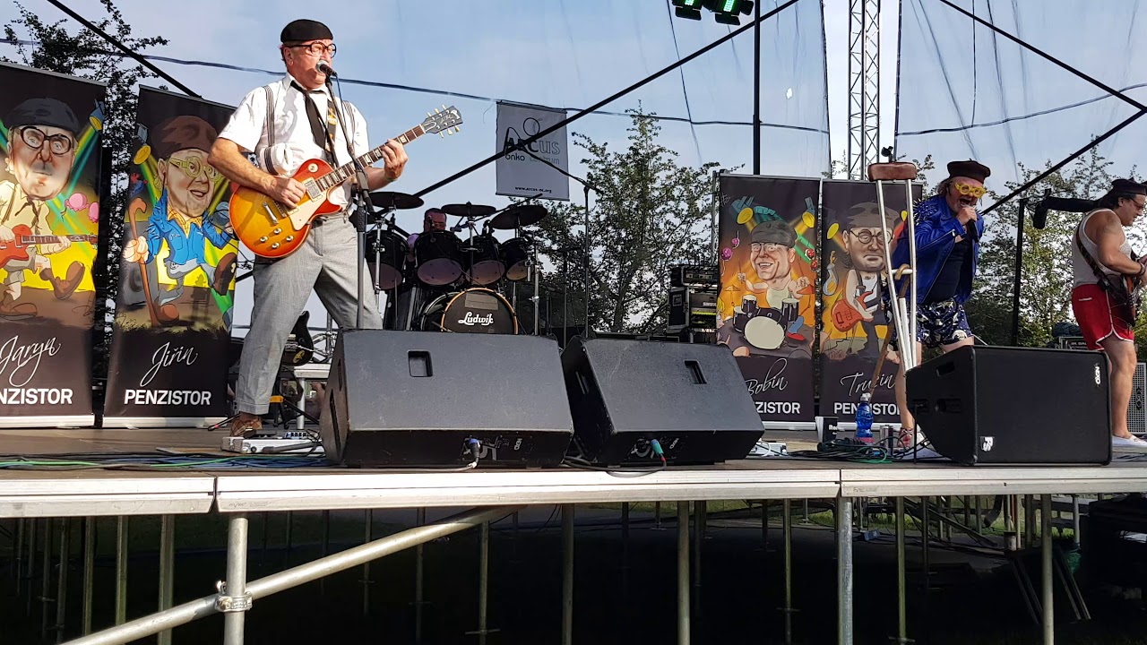 Rocková Červenka 2019 Penzistor - Vepřo knedlo zelo - YouTube