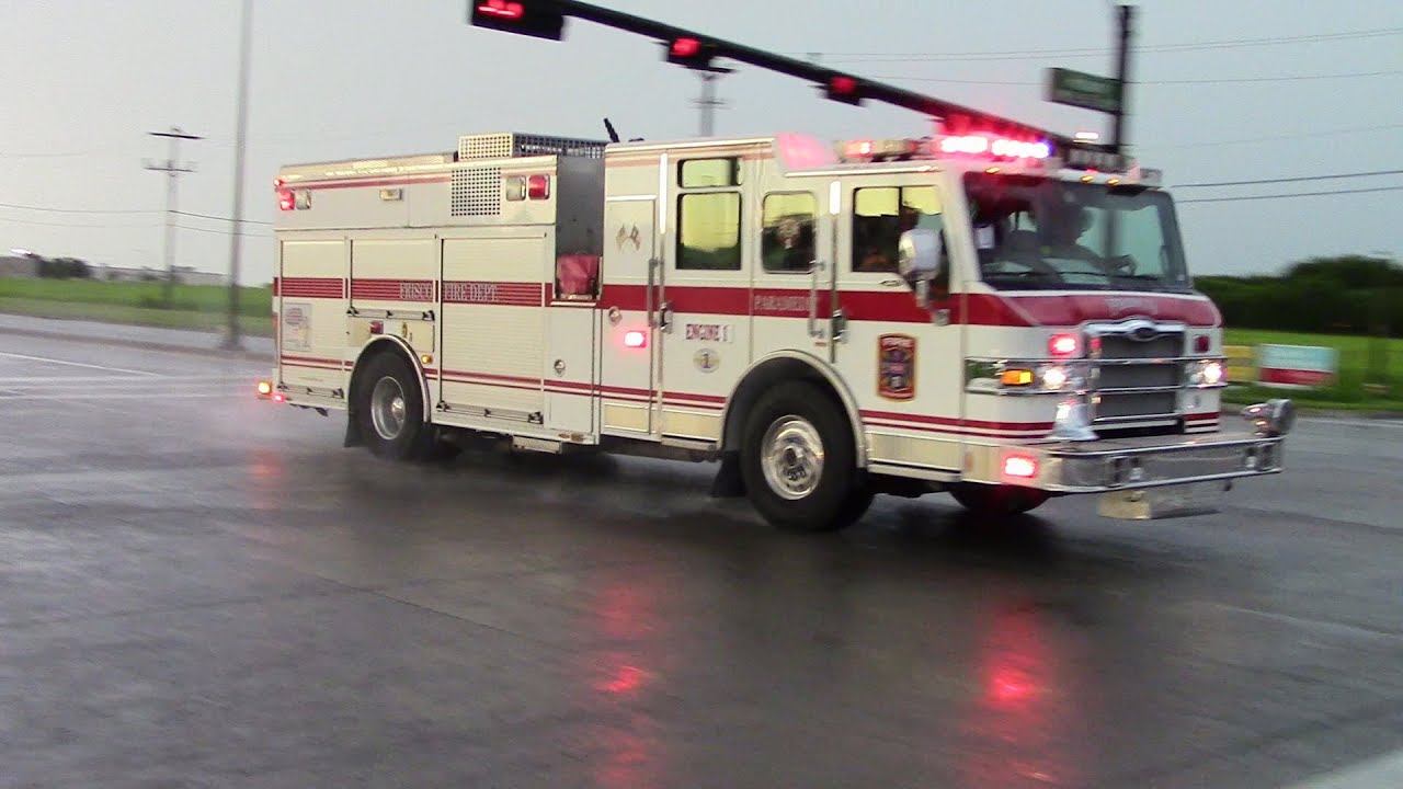 Frisco Fire Dept. Engine 1 responding - YouTube