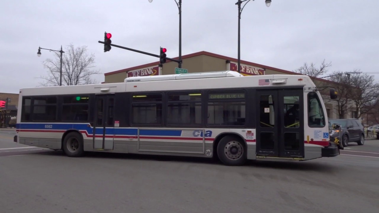 CTA Bus: Cumberland bound LFS Gen-2 6562 Rt.81W at Gale St/Milwaukee Av ...