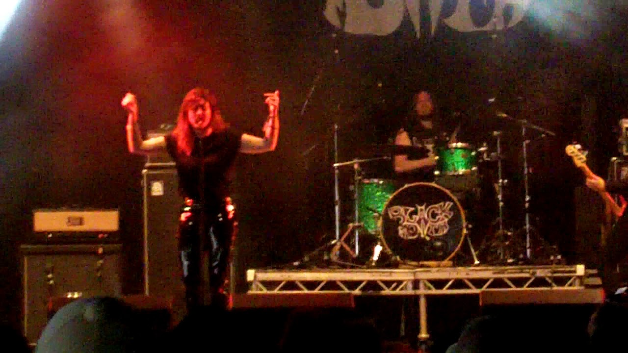 Black Moth - Tumbleweave - Live at Bloodstock 2017 - Sophie Lancaster ...
