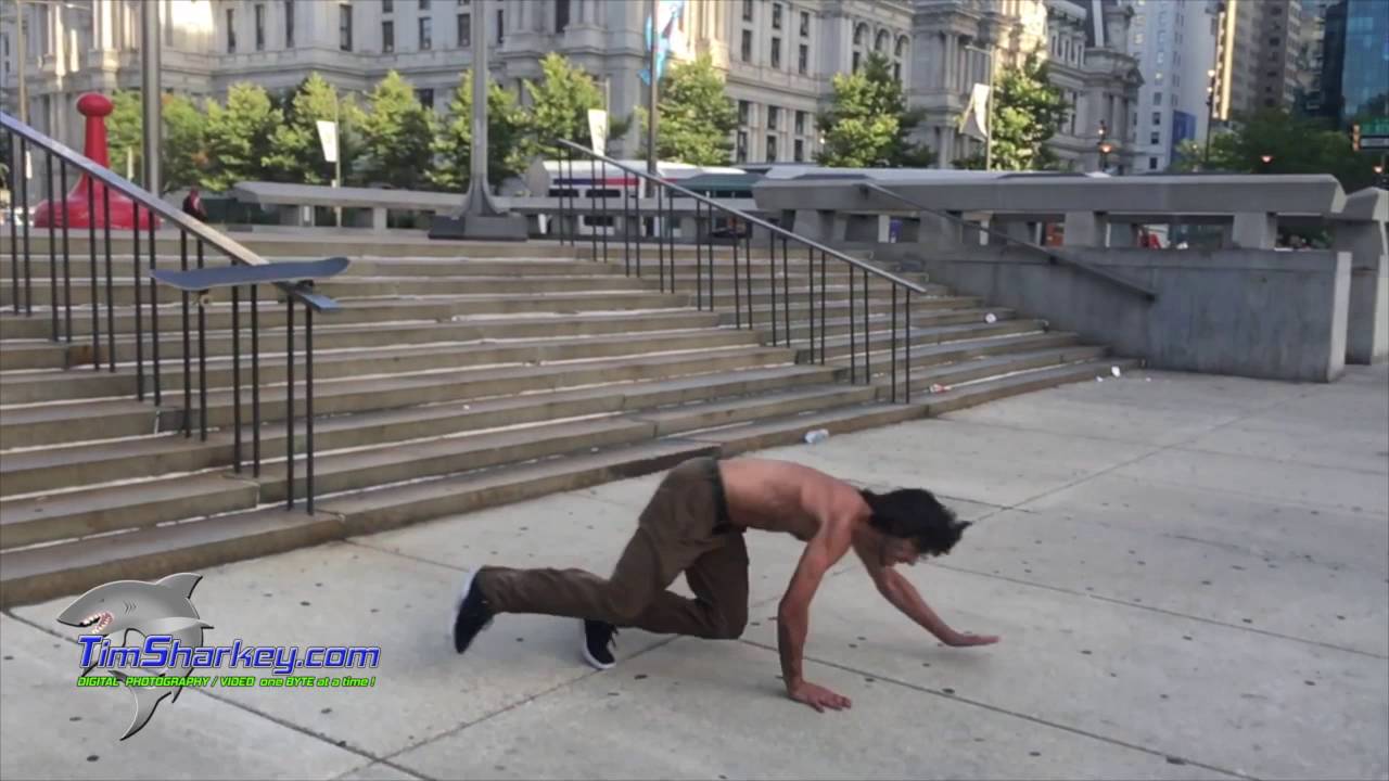 Street Performances in PHILADELPHIA - YouTube