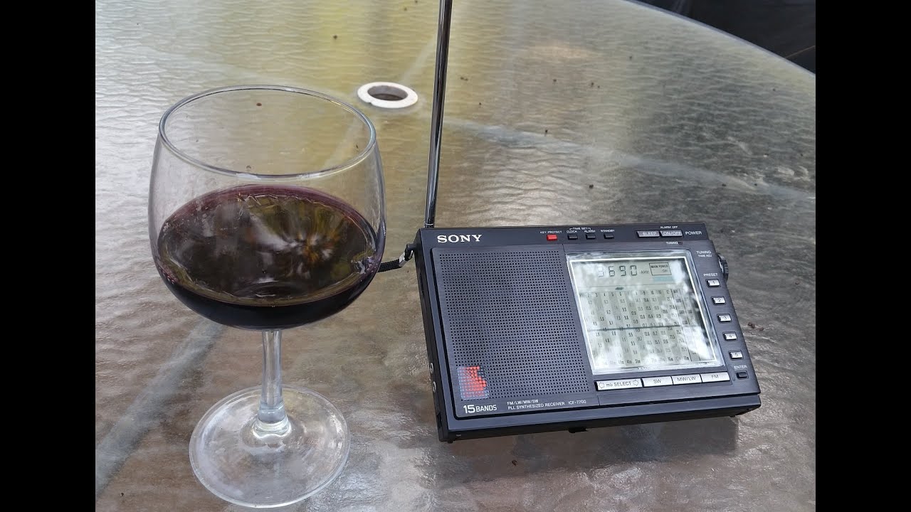 SONY ICF 7700: An Appreciation - YouTube
