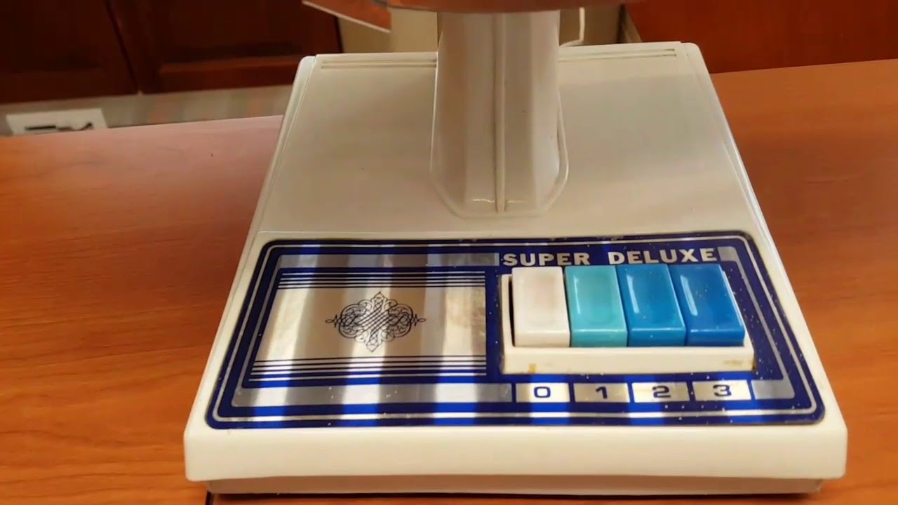 Crown desk fan - YouTube