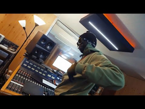 BIG P - Closed (Lyric Video)