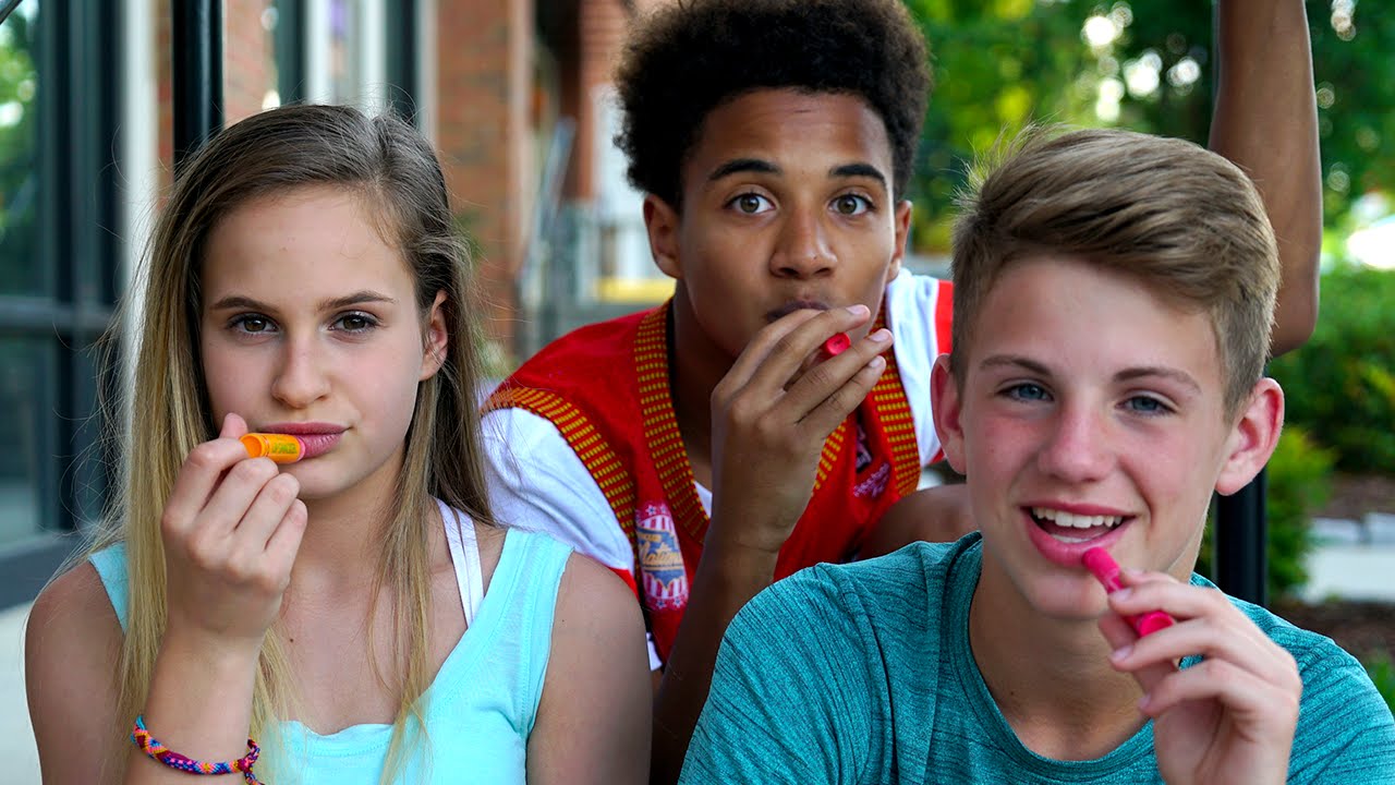 The Chapstick Challenge! (MattyBRaps vs Liv) .... & Justin? - YouTube