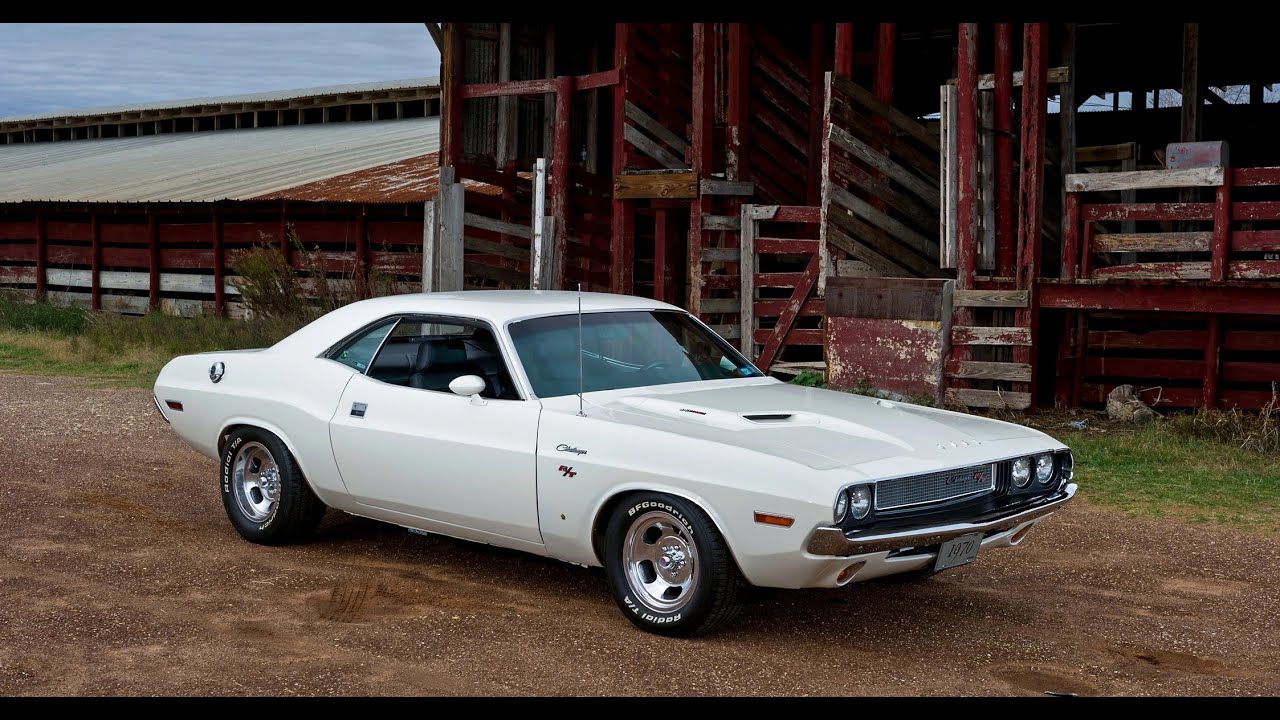 NO WORDS, this RESTOMOD 70' Dodge CHALLENGER R/T left me SPEECHLESS too!! - YouTube
