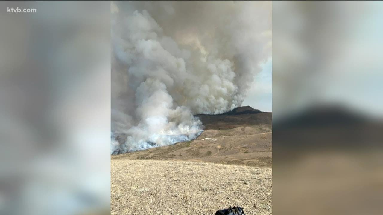 Evacuations ordered as Badger Fire spreads - YouTube