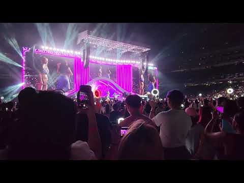 TWICE – 'FIREWORK' Live Metlife Stadium 7/6/23