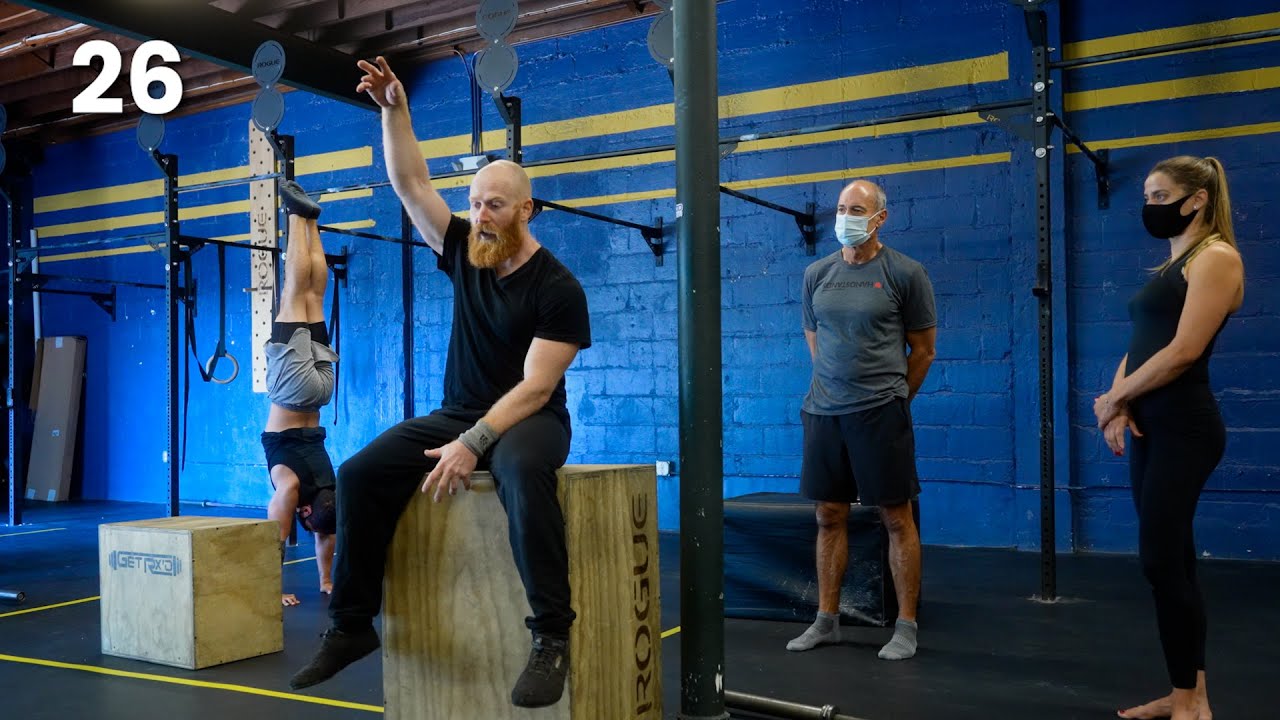 Where to Focus in a Handstand (Hands, Feet & the Void) - YouTube