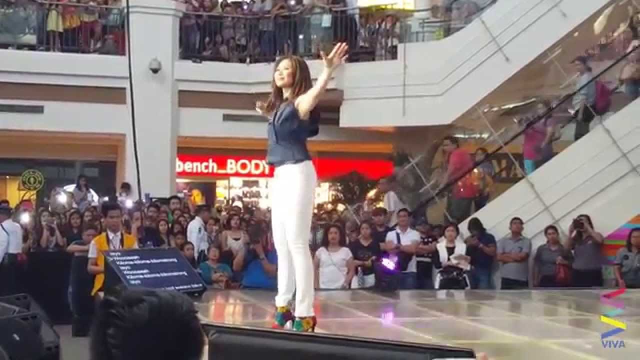Sarah G performs live at ATC! - YouTube