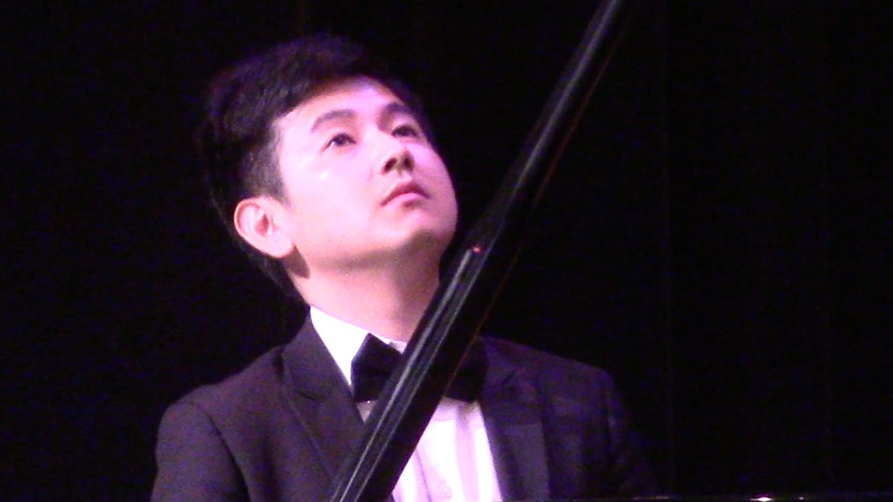 Lizhen Wu, piano - YouTube