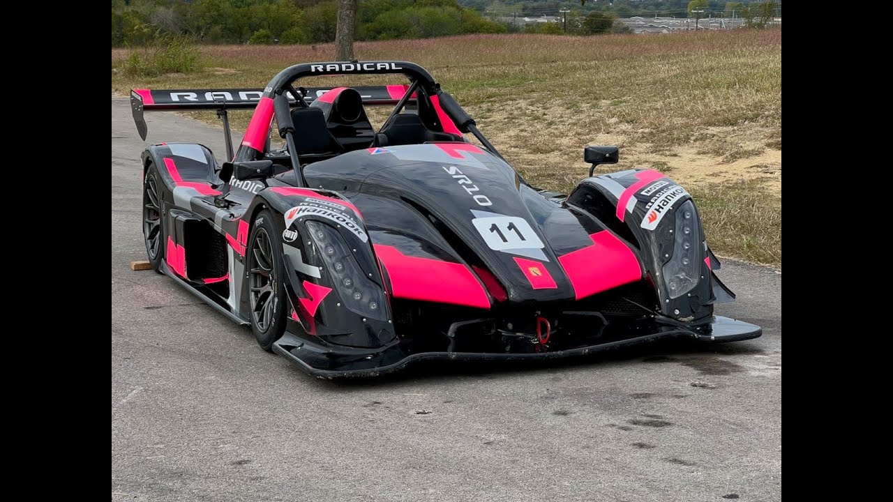 Harris Hill Raceway In Radical SR10 - YouTube