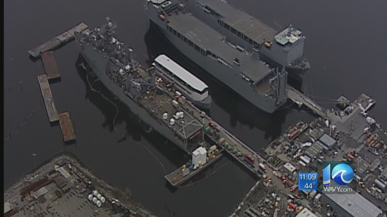 USS Gunston Hall fire - YouTube