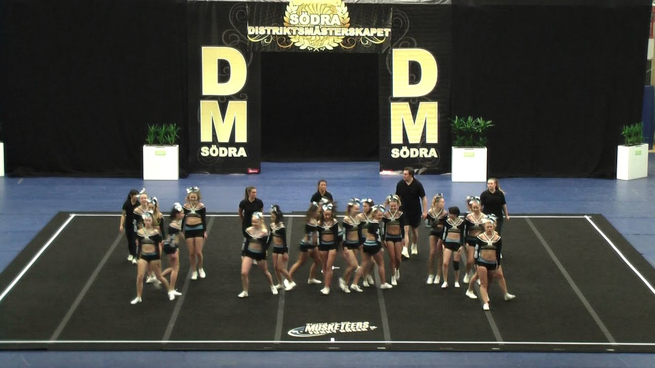 Cheerleading DM 2016 Södra - Gothenburg Cheer One - Pumas - Senior ...