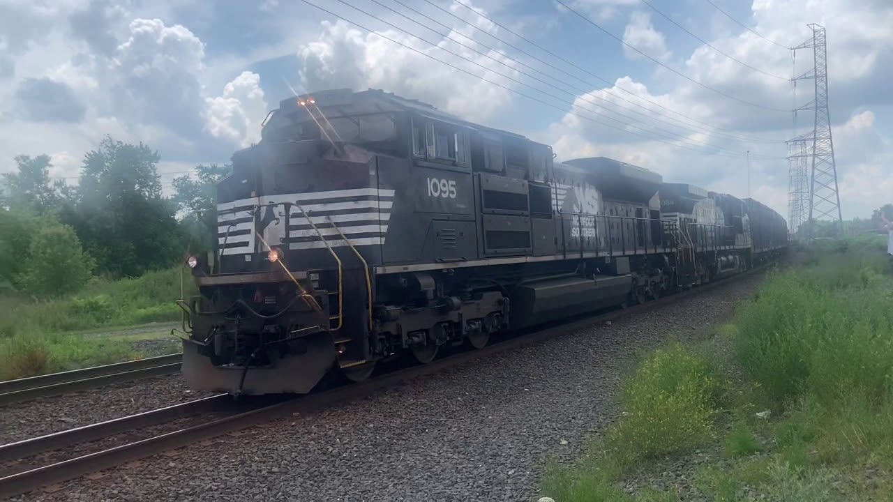 TRAIN AFTER TRAIN RAILFANNING IN BOUND BROOK 6/20/20 - YouTube